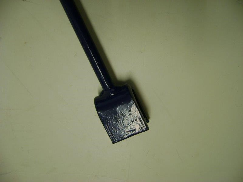 Toby Key Scottish Pattern 16mm x 4ft with chisel point | Vernon Morris